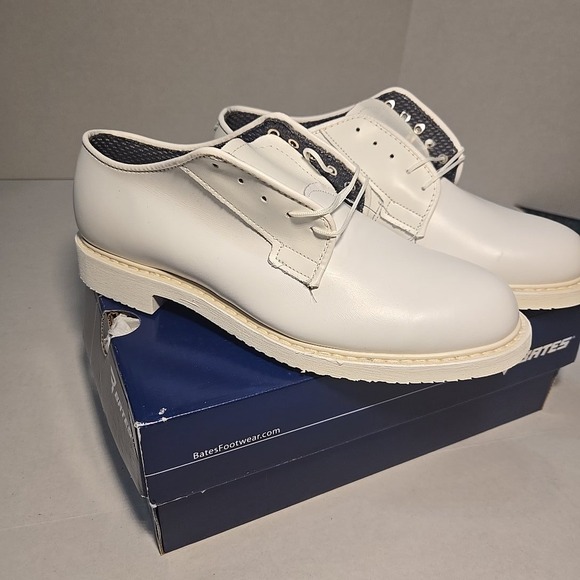 Bates | Shoes | Bates Lites Uniform Oxford White Leather Mens 75 Oil ...
